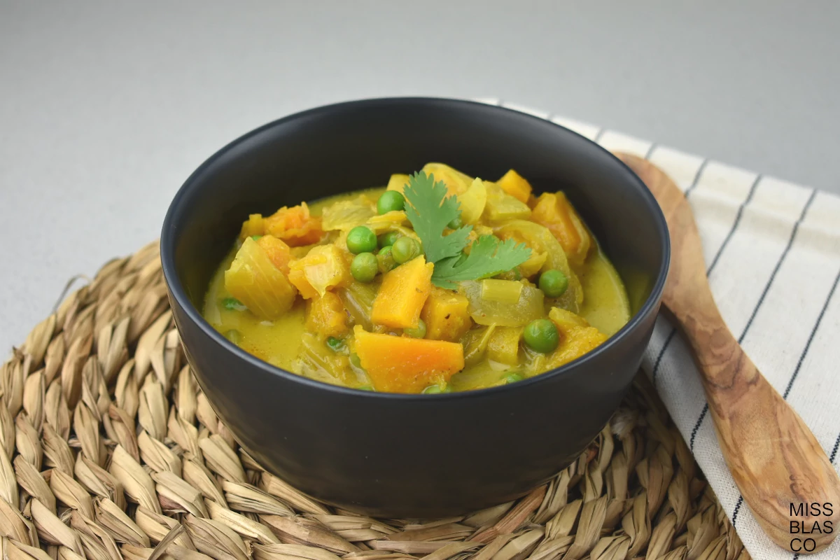 Easy Vegetable Curry - RECIPE - MISS BLASCO
